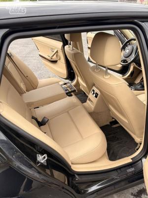 Black BMW 320 2011 in Kaunas, with an engine capacity of 2.00 L and mileage of 278 thousand km for 5000 €, photo 9 on AUTOMOTO.COM.LV