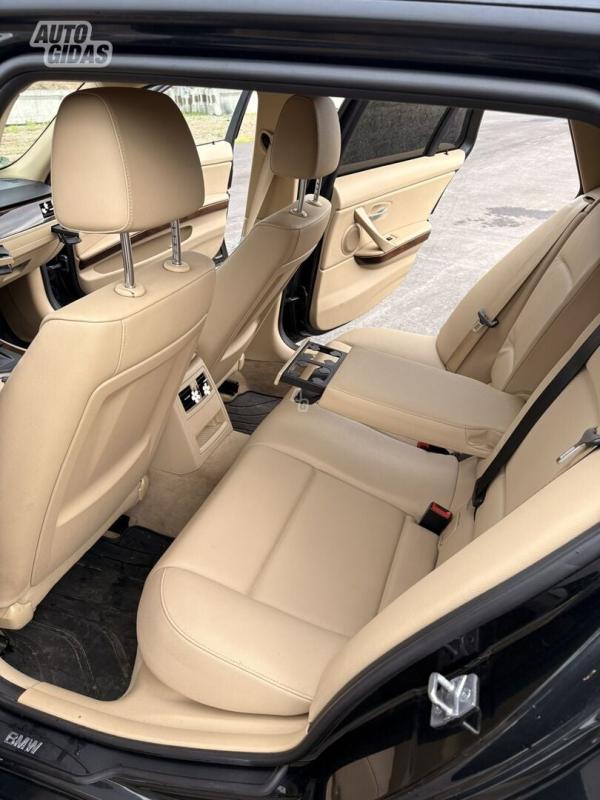 Black BMW 320 2011 in Kaunas, with an engine capacity of 2.00 L and mileage of 278 thousand km for 5000 €, photo 9 on AUTOMOTO.COM.LV