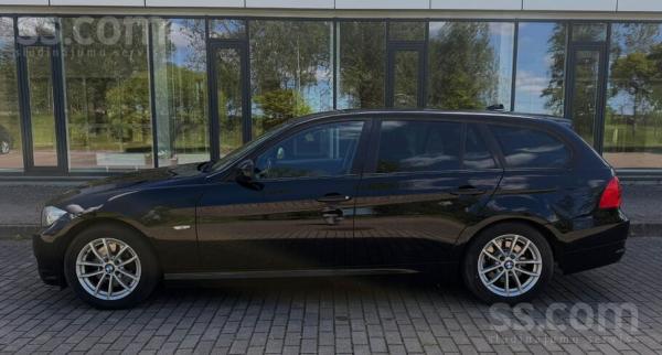 Melns BMW 320 2011 Tukums, ar dzinēja tilpumu 2.00 L un nobraukumu 291 tūkst. km par 6395 €, foto 6 vietnē AUTOMOTO.COM.LV