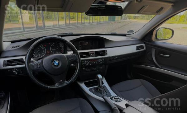 Melns BMW 320 2011 Tukums, ar dzinēja tilpumu 2.00 L un nobraukumu 291 tūkst. km par 6395 €, foto 9 vietnē AUTOMOTO.COM.LV