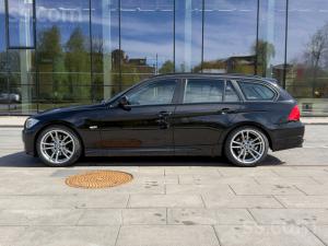 Melns BMW 320 2011 Rīga, ar dzinēja tilpumu 2.00 L un nobraukumu 328 tūkst. km par 5000 €, foto 3 vietnē AUTOMOTO.COM.LV
