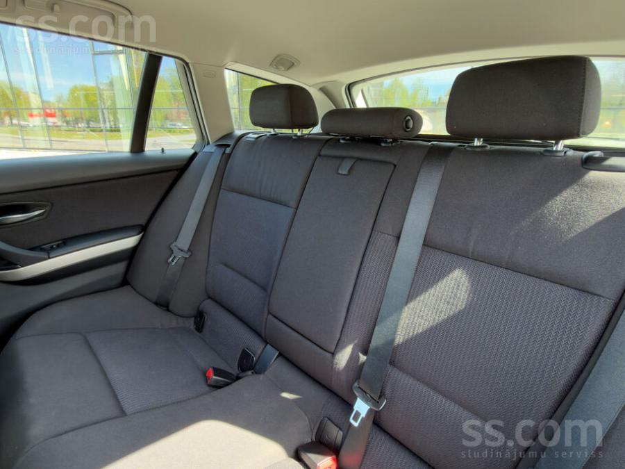 Melns BMW 320 2011 Rīga, ar dzinēja tilpumu 2.00 L un nobraukumu 328 tūkst. km par 5000 €, foto 8 vietnē AUTOMOTO.COM.LV