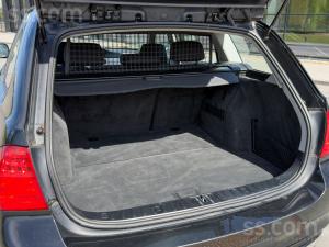 Melns BMW 320 2011 Rīga, ar dzinēja tilpumu 2.00 L un nobraukumu 328 tūkst. km par 5000 €, foto 9 vietnē AUTOMOTO.COM.LV
