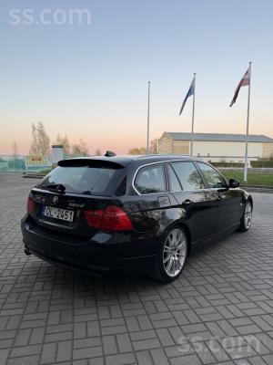 Melns BMW 320 2011 Rīga, ar dzinēja tilpumu 2.00 L un nobraukumu 322 tūkst. km par 5400 €, foto 5 vietnē AUTOMOTO.COM.LV