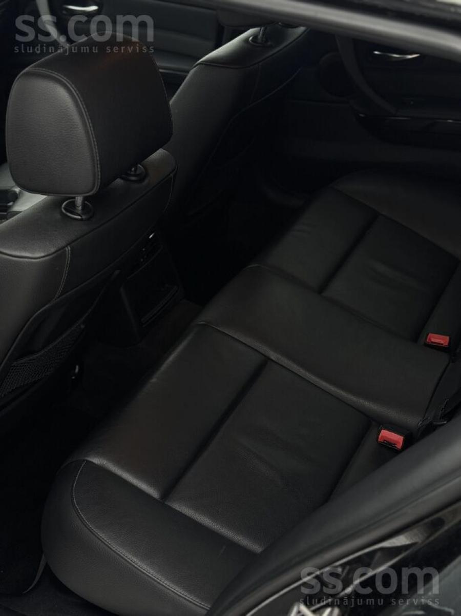 Melns BMW 320 2011 Rīga, ar dzinēja tilpumu 2.00 L un nobraukumu 322 tūkst. km par 5400 €, foto 7 vietnē AUTOMOTO.COM.LV