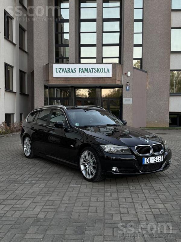 Black BMW 320 2011 in Riga, with an engine capacity of 2.00 L and mileage of 322 thousand km for 5400 €, photo 3 on AUTOMOTO.COM.LV