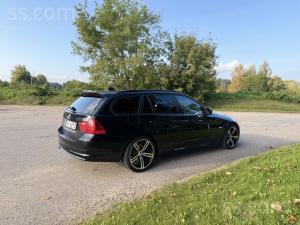 Black BMW 320 2011 in Riga, with an engine capacity of 2.00 L and mileage of 371 thousand km for 4500 €, photo 4 on AUTOMOTO.COM.LV