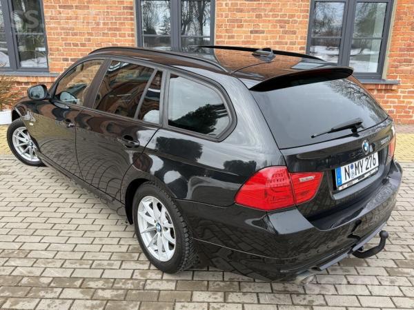 Black BMW 320 2011 in Riga, with an engine capacity of 2.00 L and mileage of 282 thousand km for 5850 €, photo 4 on AUTOMOTO.COM.LV