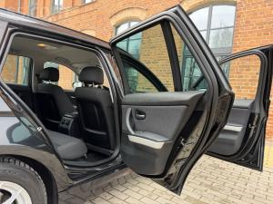Black BMW 320 2011 in Riga, with an engine capacity of 2.00 L and mileage of 282 thousand km for 5850 €, photo 13 on AUTOMOTO.COM.LV