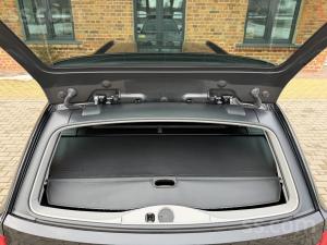 Black BMW 320 2011 in Riga, with an engine capacity of 2.00 L and mileage of 282 thousand km for 5850 €, photo 29 on AUTOMOTO.COM.LV