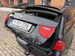 Black BMW 320 2011 in Riga, with an engine capacity of 2.00 L and mileage of 282 thousand km for 5850 €, photo 30 on AUTOMOTO.COM.LV