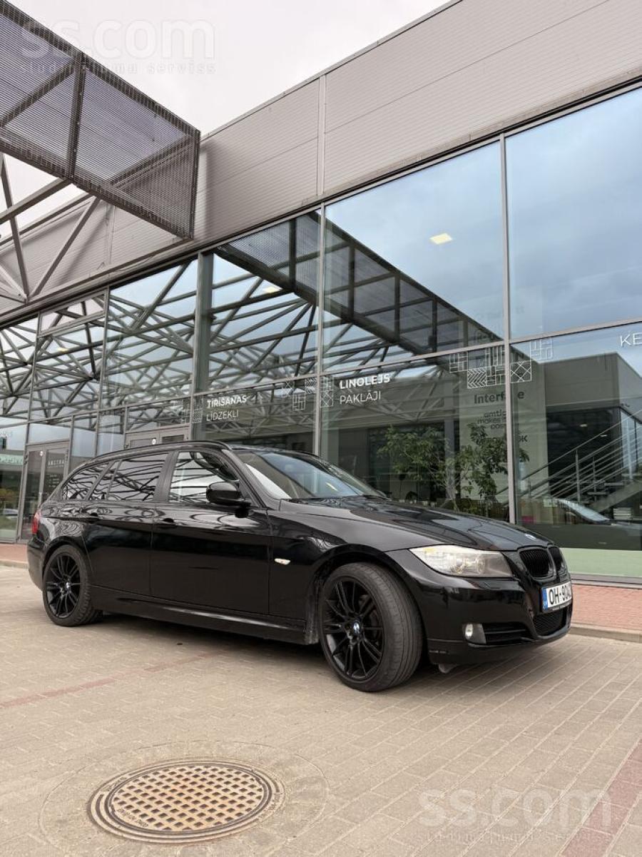 Melns BMW 320 2011 Rīga, ar dzinēja tilpumu 2.00 L un nobraukumu 350 tūkst. km par 4590 €, foto 11 vietnē AUTOMOTO.COM.LV