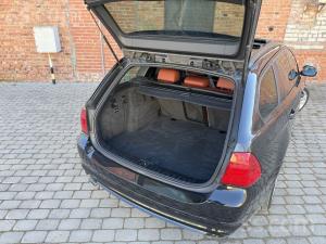 Black BMW 320 2011 in Cesis, with an engine capacity of 2.00 L and mileage of 224 thousand km for 6250 €, photo 26 on AUTOMOTO.COM.LV