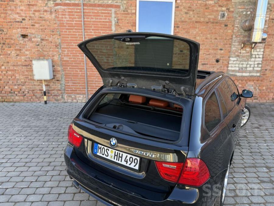 Black BMW 320 2011 in Cesis, with an engine capacity of 2.00 L and mileage of 224 thousand km for 6250 €, photo 27 on AUTOMOTO.COM.LV
