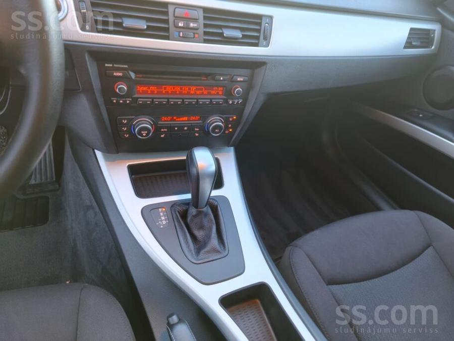 Melns BMW 320 2011 Jelgava, ar dzinēja tilpumu 2.00 L un nobraukumu 325 tūkst. km par 4650 €, foto 7 vietnē AUTOMOTO.COM.LV