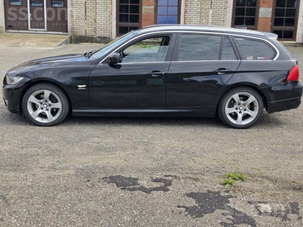 Black BMW 320 2011 in Talsi, with an engine capacity of 2.00 L and mileage of 284 thousand km for 5990 €, photo 4 on AUTOMOTO.COM.LV