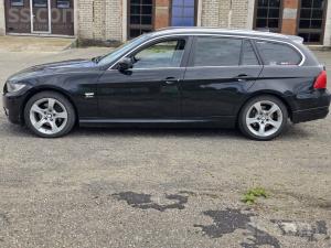 Black BMW 320 2011 in Talsi, with an engine capacity of 2.00 L and mileage of 284 thousand km for 5990 €, photo 5 on AUTOMOTO.COM.LV