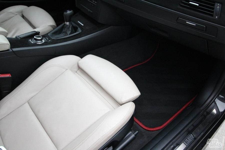 Black BMW 320 2011 in Kaunas, with an engine capacity of 2.00 L and mileage of 322 thousand km for 6000 €, photo 7 on AUTOMOTO.COM.LV