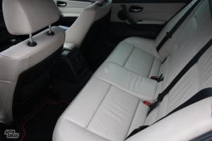 Black BMW 320 2011 in Kaunas, with an engine capacity of 2.00 L and mileage of 322 thousand km for 6000 €, photo 9 on AUTOMOTO.COM.LV