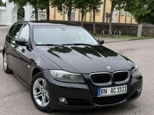Melns BMW 320 2011 Kauņa, ar dzinēja tilpumu 2.00 L un nobraukumu 260 tūkst. km par 4250 €, foto  vietnē AUTOMOTO.COM.LV