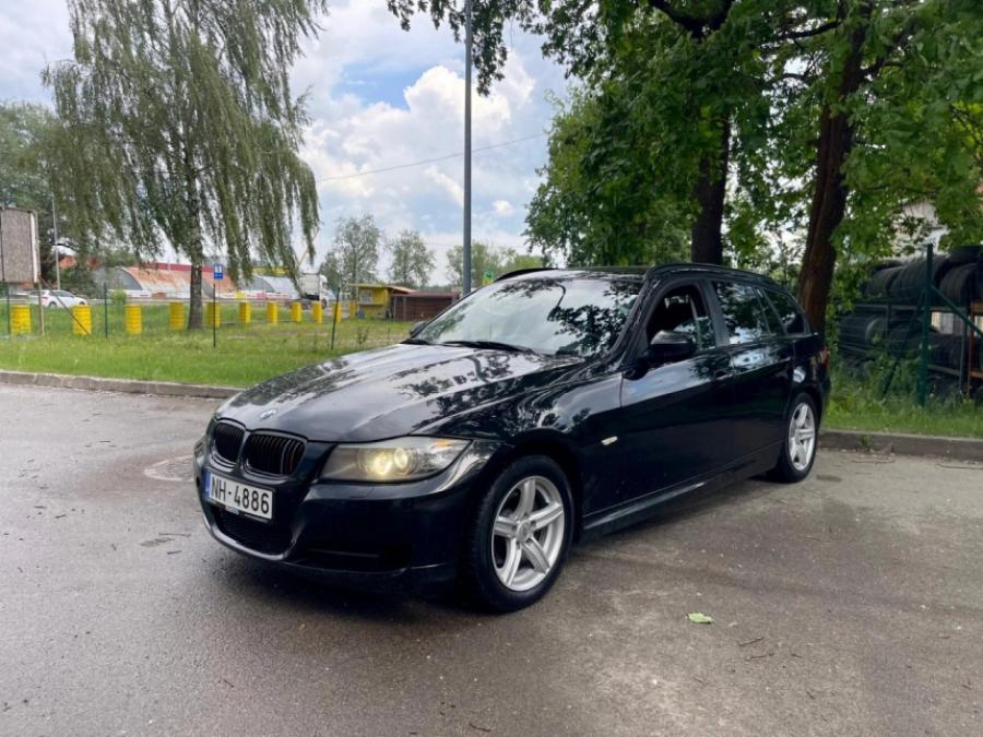 Black BMW 320 2011 in Riga, with an engine capacity of 2.00 L and mileage of 0 thousand km for 5300 €, photo 1 on AUTOMOTO.COM.LV