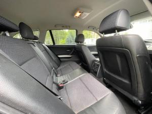 Black BMW 320 2011 in Riga, with an engine capacity of 2.00 L and mileage of 0 thousand km for 5300 €, photo 10 on AUTOMOTO.COM.LV