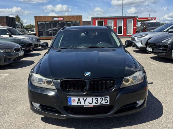 Black BMW 320 2011 in Vilnius, with an engine capacity of 2.00 L and mileage of 348 thousand km for 3890 €, photo 7 on AUTOMOTO.COM.LV
