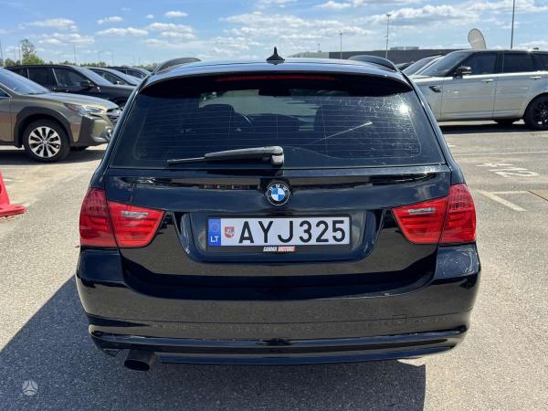Black BMW 320 2011 in Vilnius, with an engine capacity of 2.00 L and mileage of 348 thousand km for 3890 €, photo 8 on AUTOMOTO.COM.LV