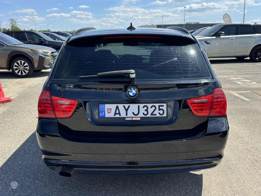 Melns BMW 320 2011 Viļņa, ar dzinēja tilpumu 2.00 L un nobraukumu 348 tūkst. km par 3890 €, foto 9 vietnē AUTOMOTO.COM.LV