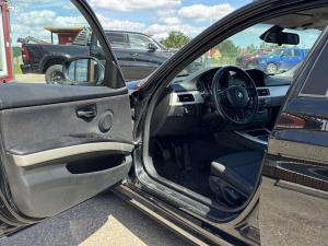 Melns BMW 320 2011 Viļņa, ar dzinēja tilpumu 2.00 L un nobraukumu 348 tūkst. km par 3890 €, foto 12 vietnē AUTOMOTO.COM.LV