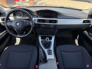 Melns BMW 320 2011 Viļņa, ar dzinēja tilpumu 2.00 L un nobraukumu 348 tūkst. km par 3890 €, foto 21 vietnē AUTOMOTO.COM.LV