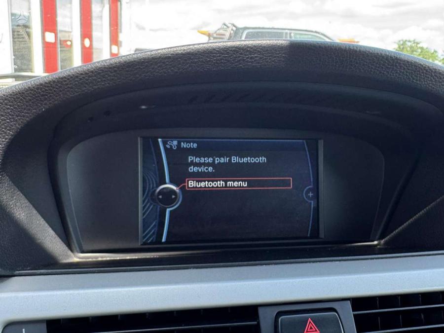 Melns BMW 320 2011 Viļņa, ar dzinēja tilpumu 2.00 L un nobraukumu 348 tūkst. km par 3890 €, foto 25 vietnē AUTOMOTO.COM.LV