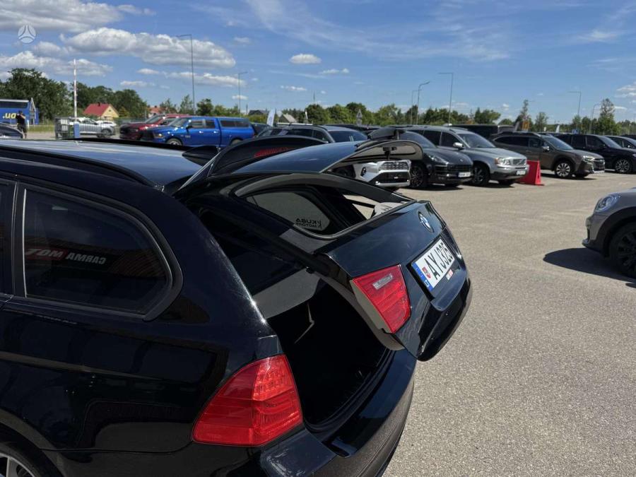 Melns BMW 320 2011 Viļņa, ar dzinēja tilpumu 2.00 L un nobraukumu 348 tūkst. km par 3890 €, foto 29 vietnē AUTOMOTO.COM.LV