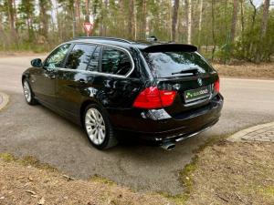Black BMW 320 2011 in Riga, with an engine capacity of 2.00 L and mileage of 280 thousand km for 6300 €, photo 15 on AUTOMOTO.COM.LV