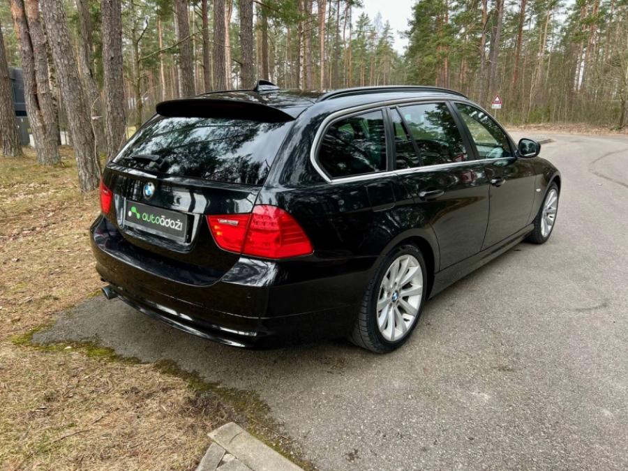Black BMW 320 2011 in Riga, with an engine capacity of 2.00 L and mileage of 280 thousand km for 6300 €, photo 17 on AUTOMOTO.COM.LV