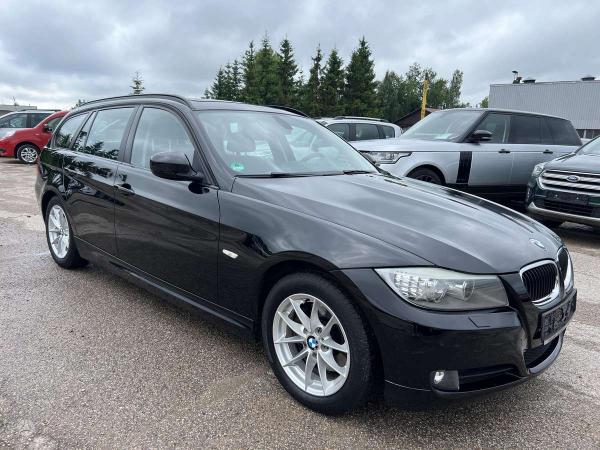 Melns BMW 320 2011 Utena, ar dzinēja tilpumu 2.00 L un nobraukumu 239 tūkst. km par 3950 €, foto 2 vietnē AUTOMOTO.COM.LV
