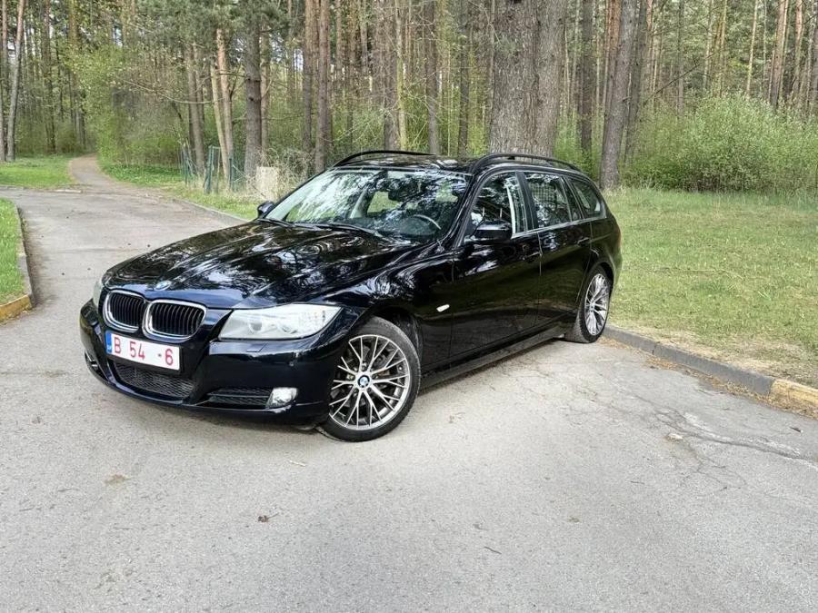 Black BMW 320 2011 in Riga, with an engine capacity of 2.00 L and mileage of 237 thousand km for 5900 €, photo 1 on AUTOMOTO.COM.LV