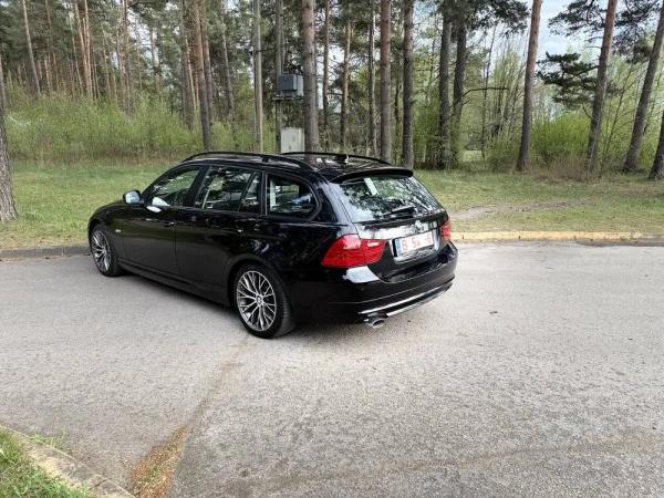 Black BMW 320 2011 in Riga, with an engine capacity of 2.00 L and mileage of 237 thousand km for 5900 €, photo 6 on AUTOMOTO.COM.LV
