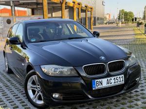 Melns BMW 320 2011 Kauņa, ar dzinēja tilpumu 2.00 L un nobraukumu 260 tūkst. km par 3990 €, foto  vietnē AUTOMOTO.COM.LV