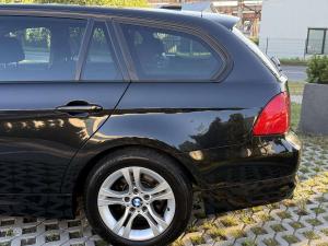 Black BMW 320 2011 in Kaunas, with an engine capacity of 2.00 L and mileage of 260 thousand km for 3990 €, photo 6 on AUTOMOTO.COM.LV