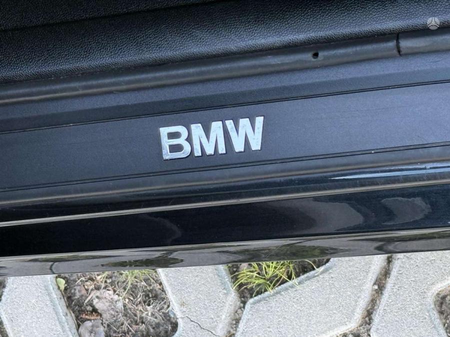Black BMW 320 2011 in Kaunas, with an engine capacity of 2.00 L and mileage of 260 thousand km for 3990 €, photo 20 on AUTOMOTO.COM.LV