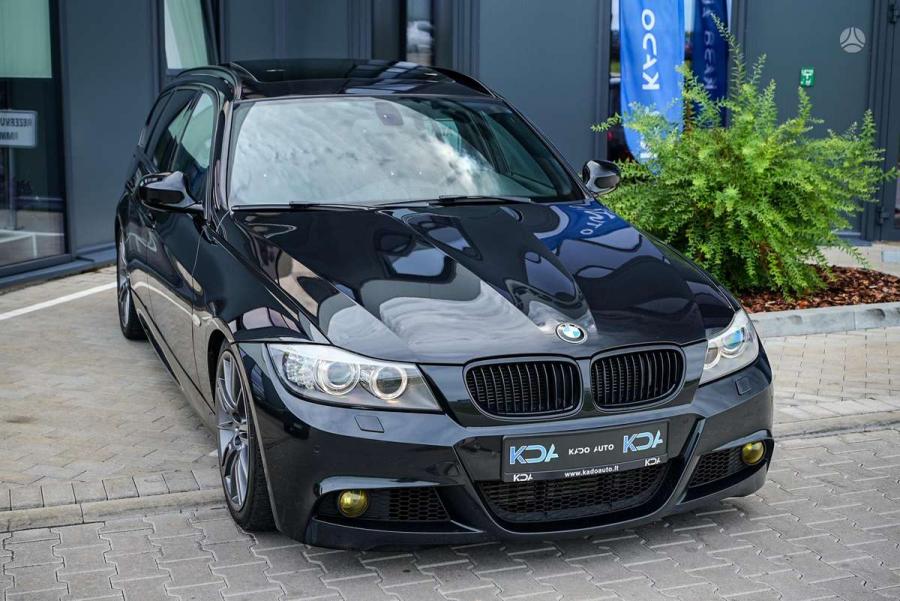 Melns BMW 320 2011 Kauņa, ar dzinēja tilpumu 2.00 L un nobraukumu 242 tūkst. km par 6450 €, foto 4 vietnē AUTOMOTO.COM.LV