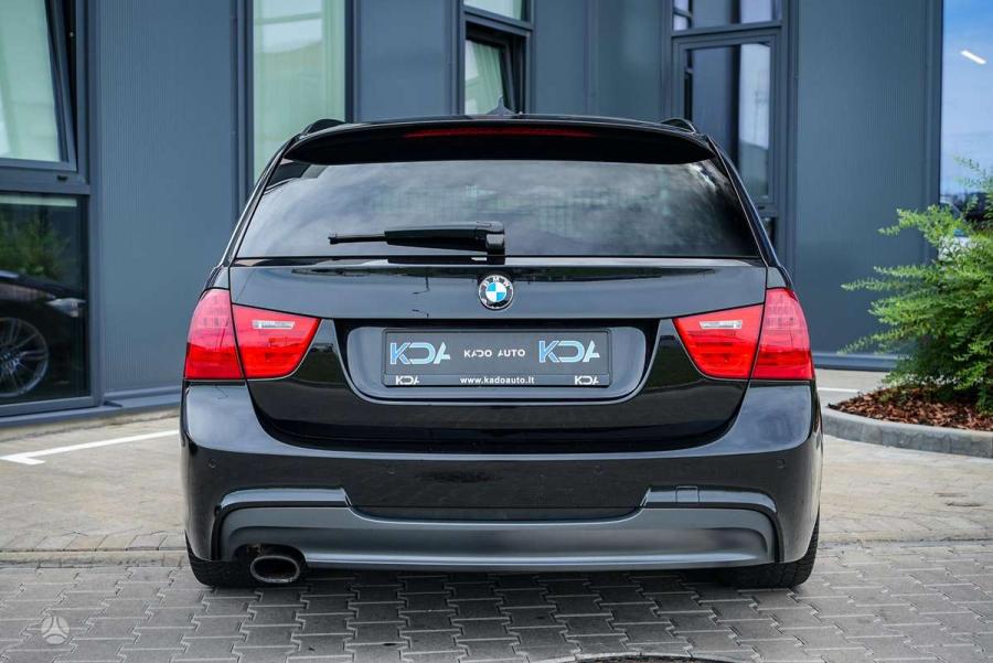 Melns BMW 320 2011 Kauņa, ar dzinēja tilpumu 2.00 L un nobraukumu 242 tūkst. km par 6450 €, foto 12 vietnē AUTOMOTO.COM.LV