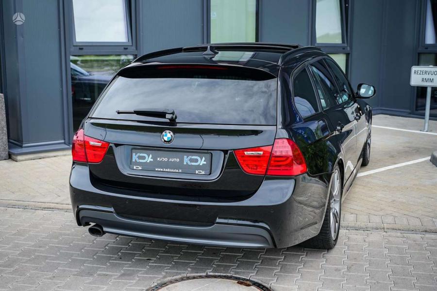 Melns BMW 320 2011 Kauņa, ar dzinēja tilpumu 2.00 L un nobraukumu 242 tūkst. km par 6450 €, foto 13 vietnē AUTOMOTO.COM.LV