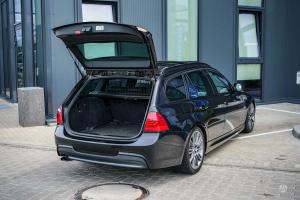 Melns BMW 320 2011 Kauņa, ar dzinēja tilpumu 2.00 L un nobraukumu 242 tūkst. km par 6450 €, foto 14 vietnē AUTOMOTO.COM.LV