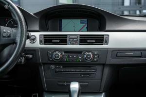 Melns BMW 320 2011 Kauņa, ar dzinēja tilpumu 2.00 L un nobraukumu 242 tūkst. km par 6450 €, foto 20 vietnē AUTOMOTO.COM.LV