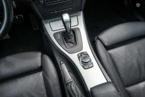 Melns BMW 320 2011 Kauņa, ar dzinēja tilpumu 2.00 L un nobraukumu 242 tūkst. km par 6450 €, foto 22 vietnē AUTOMOTO.COM.LV