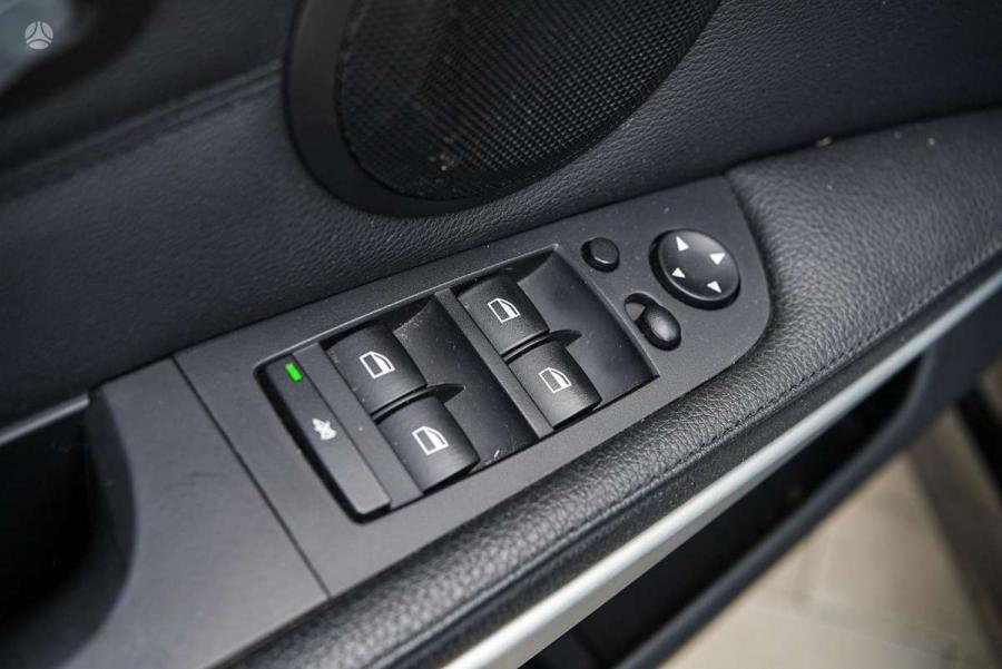 Melns BMW 320 2011 Kauņa, ar dzinēja tilpumu 2.00 L un nobraukumu 242 tūkst. km par 6450 €, foto 29 vietnē AUTOMOTO.COM.LV