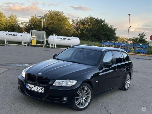 Melns BMW 320 2011 Šauļi, ar dzinēja tilpumu 2.00 L un nobraukumu 315 tūkst. km par 3999 €, foto 1 vietnē AUTOMOTO.COM.LV