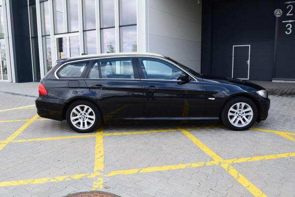 Black BMW 320 2011 in Vilnius, with an engine capacity of 2.00 L and mileage of 337 thousand km for 4900 €, photo 8 on AUTOMOTO.COM.LV